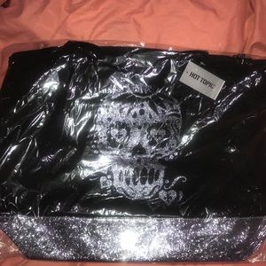 Hot Topic | Bags | Nwt Skull Tote | Poshmark